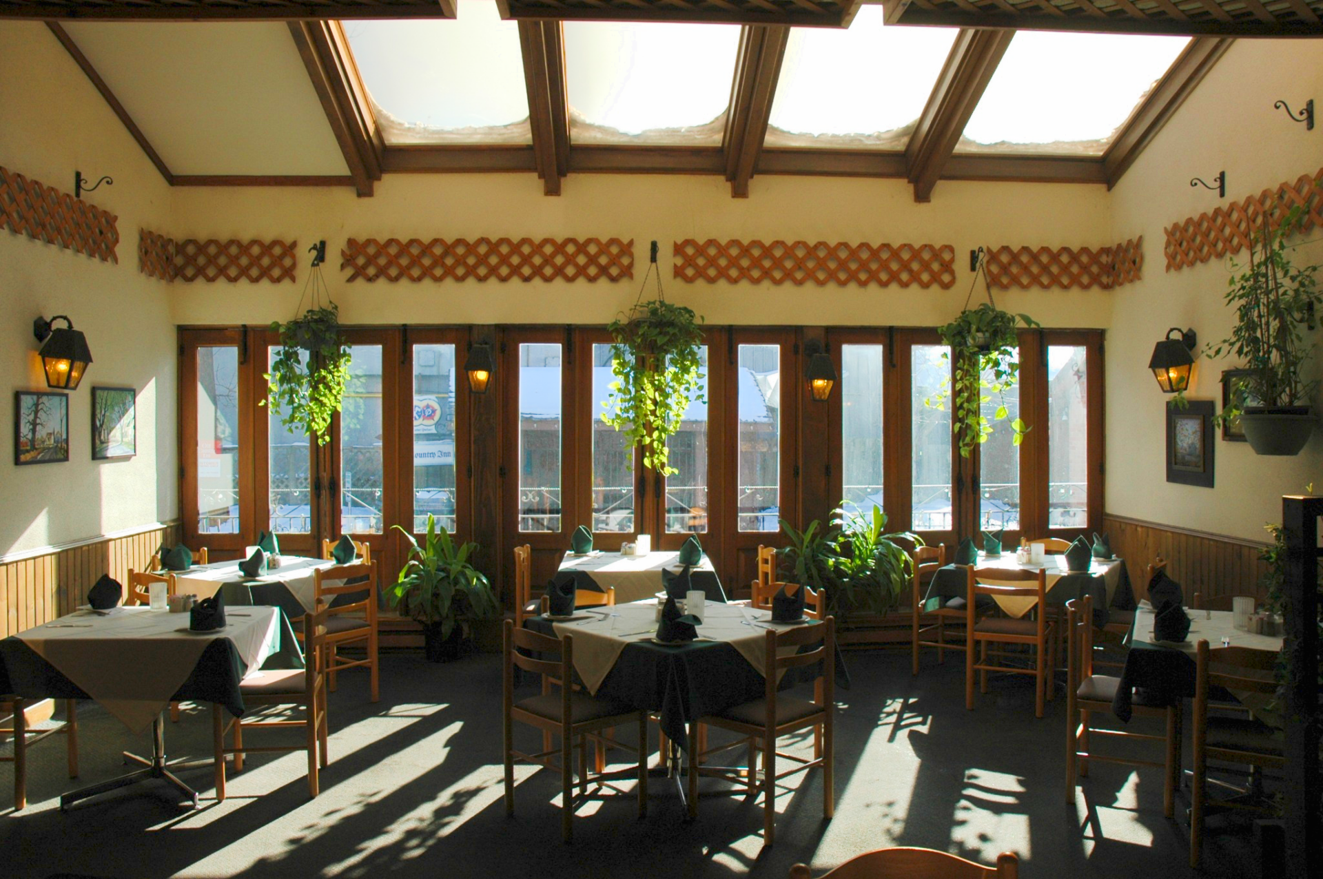 Home - Old Country Inn | Authentic Austrian Restaurant in Unionville, ON